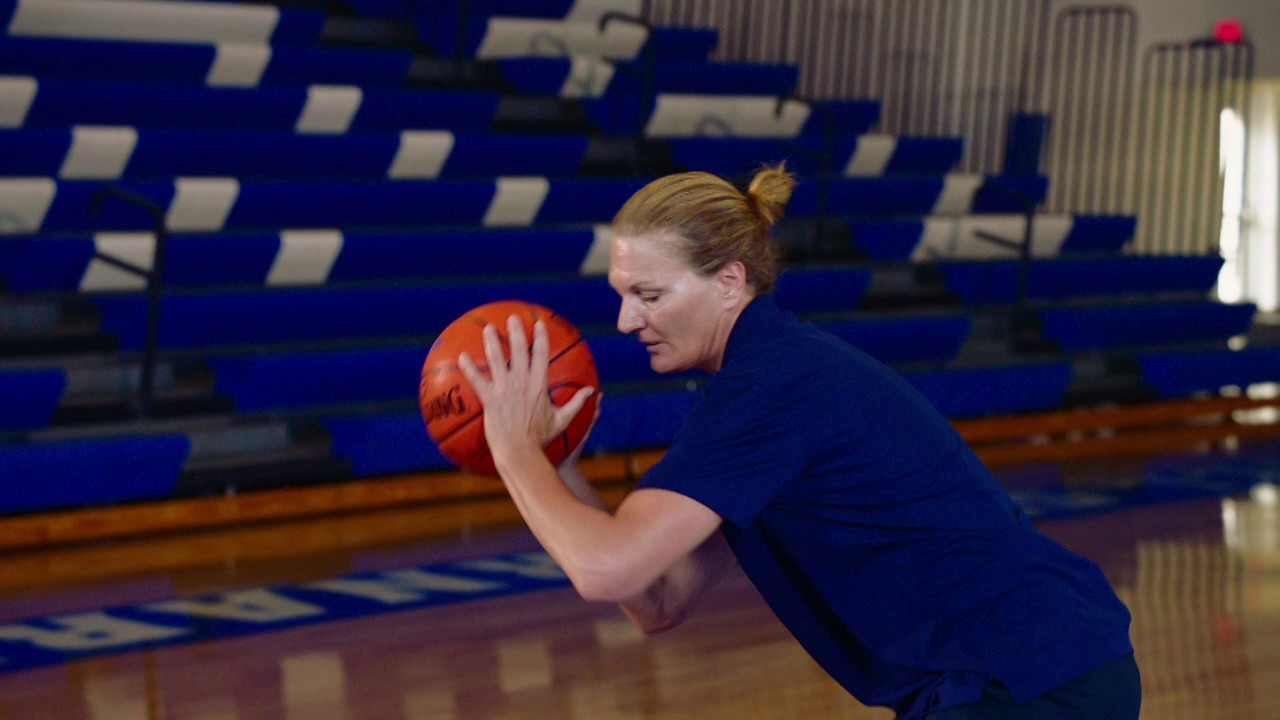 Fundamentals of the Drop-Step Layup - TGK Athletics